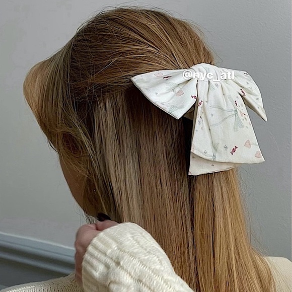 Djerf Avenue | Accessories | Nwt Bow Scrunchie | Poshmark